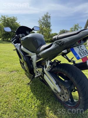 Yamaha R6 2003 Liepāja, ar dzinēja tilpumu 0.60 L un nobraukumu 0 tūkst. km par 1800 €, foto 2 vietnē AUTOMOTO.COM.LV