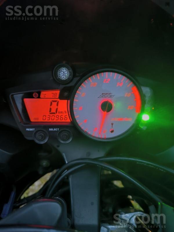 Yamaha R6 2003 Ludza, ar dzinēja tilpumu 0.60 L un nobraukumu 0 tūkst. km par 3200 €, foto 2 vietnē AUTOMOTO.COM.LV
