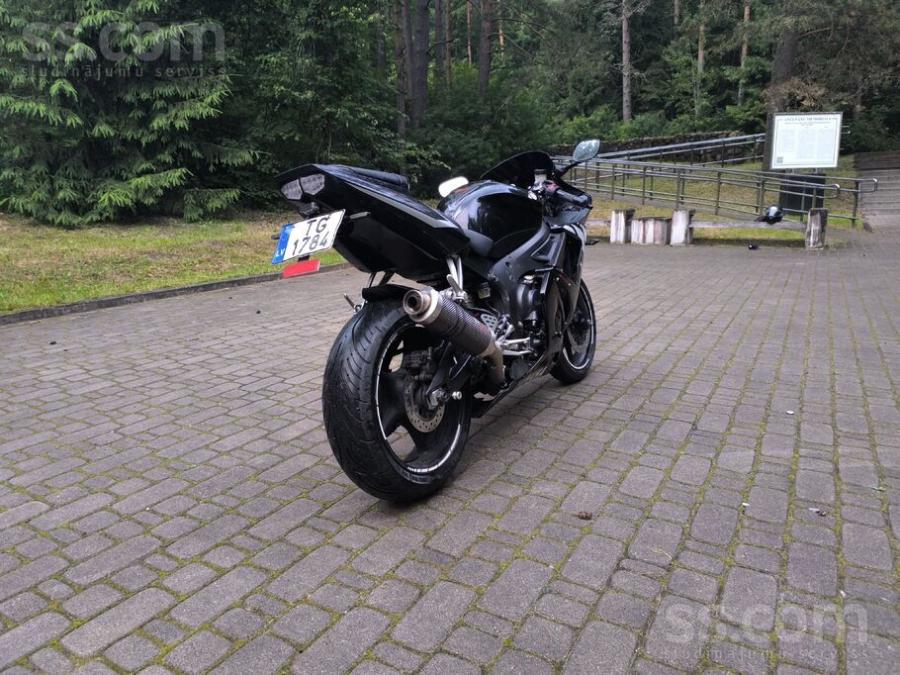 Yamaha R6 2003 Ludza, ar dzinēja tilpumu 0.60 L un nobraukumu 0 tūkst. km par 3200 €, foto 7 vietnē AUTOMOTO.COM.LV