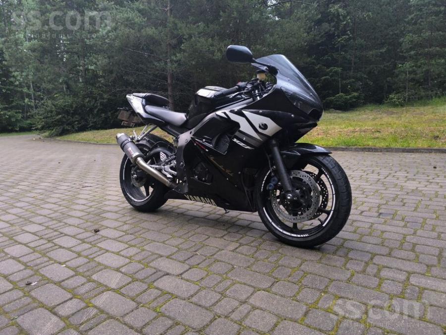 Yamaha R6 2003 Ludza, ar dzinēja tilpumu 0.60 L un nobraukumu 0 tūkst. km par 3200 €, foto 9 vietnē AUTOMOTO.COM.LV