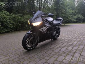 Yamaha R6 2003 Ludza, ar dzinēja tilpumu 0.60 L un nobraukumu 0 tūkst. km par 3200 €, foto 10 vietnē AUTOMOTO.COM.LV