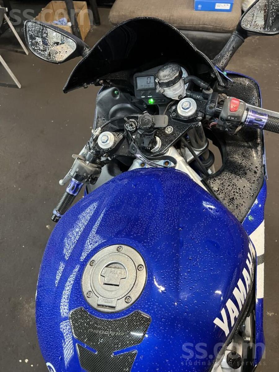 Yamaha R6 2003 in Riga, with an engine capacity of 0.60 L and mileage of 0 thousand km for 1800 €, photo 6 on AUTOMOTO.COM.LV