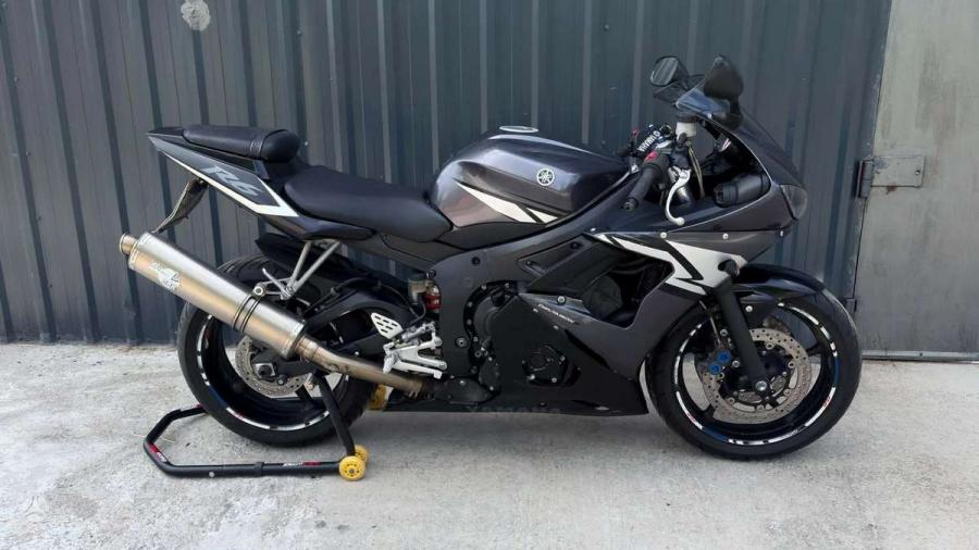 Ямаха R6 2003 в Клайпеда, объемом двигателя 0.60 л и пробегом 54 тыс. км за 3900 €, фото 1 на AUTOMOTO.COM.LV