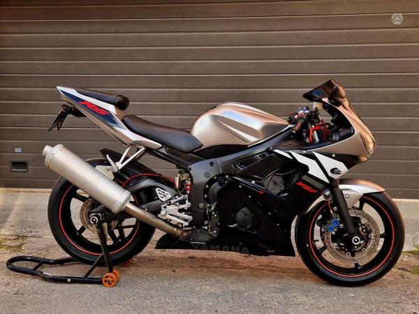 Yamaha R6 2003 in Vilnius, with an engine capacity of 0.60 L and mileage of 34 thousand km for 3650 €, photo 2 on AUTOMOTO.COM.LV