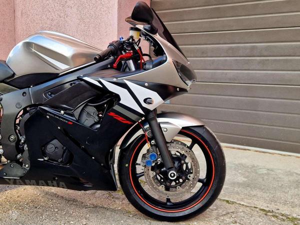 Yamaha R6 2003 in Vilnius, with an engine capacity of 0.60 L and mileage of 34 thousand km for 3650 €, photo 7 on AUTOMOTO.COM.LV