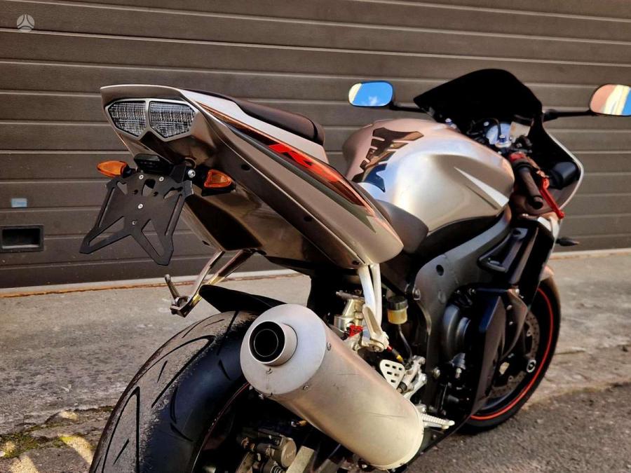 Yamaha R6 2003 Viļņa, ar dzinēja tilpumu 0.60 L un nobraukumu 34 tūkst. km par 3650 €, foto 9 vietnē AUTOMOTO.COM.LV