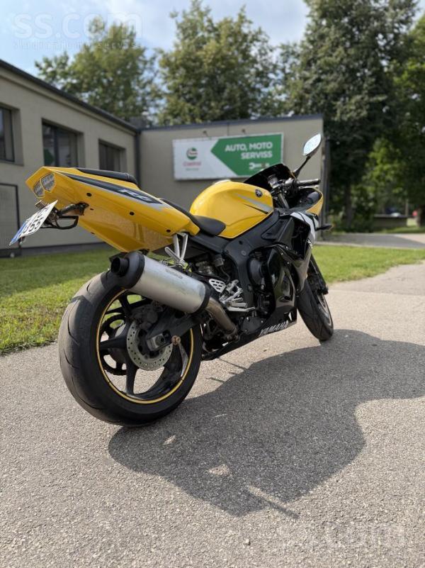 Yamaha R6 2003 in Riga, with an engine capacity of 0.60 L and mileage of 0 thousand km for 3020 €, photo 2 on AUTOMOTO.COM.LV