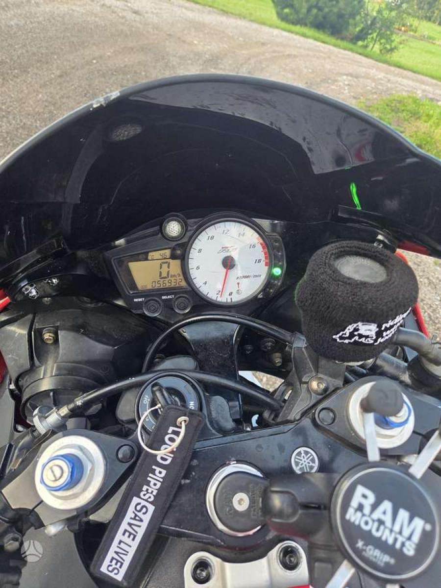 Yamaha R6 2003 in Marijampole, with an engine capacity of 0.60 L and mileage of 57 thousand km for 3000 €, photo 7 on AUTOMOTO.COM.LV