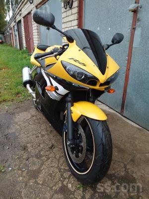 Yamaha R6 2003 Rīga, ar dzinēja tilpumu 0.60 L un nobraukumu 0 tūkst. km par 2900 €, foto  vietnē AUTOMOTO.COM.LV