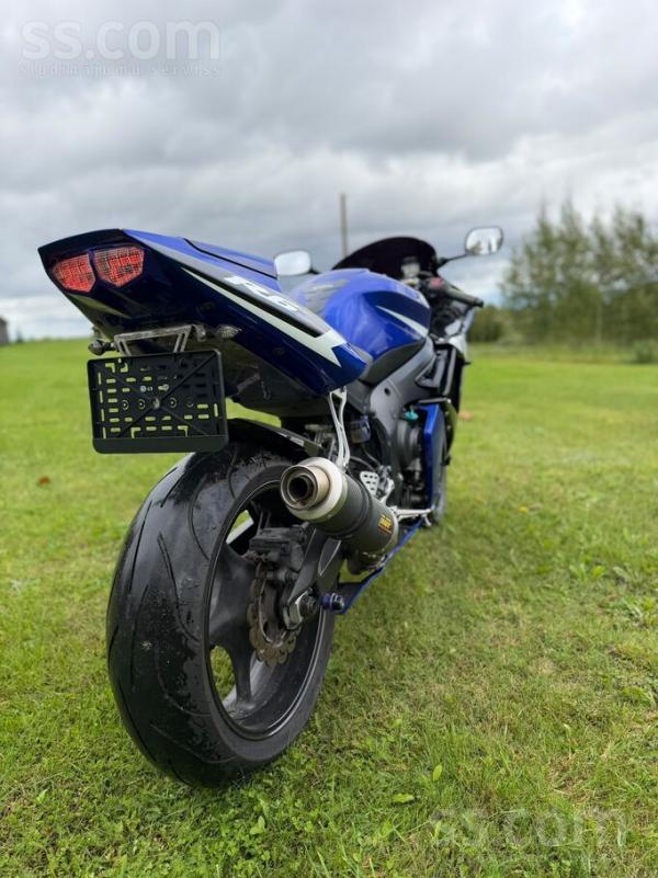 Yamaha R6 2003 Rīga, ar dzinēja tilpumu 0.60 L un nobraukumu 0 tūkst. km par 2900 €, foto 4 vietnē AUTOMOTO.COM.LV