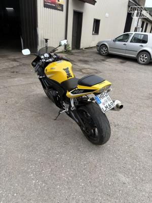 Yamaha R6 2004 Alīta, ar dzinēja tilpumu 0.00 L un nobraukumu 0 tūkst. km par 3250 €, foto 7 vietnē AUTOMOTO.COM.LV