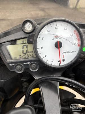 Yamaha R6 2004 Alīta, ar dzinēja tilpumu 0.00 L un nobraukumu 0 tūkst. km par 3250 €, foto 8 vietnē AUTOMOTO.COM.LV