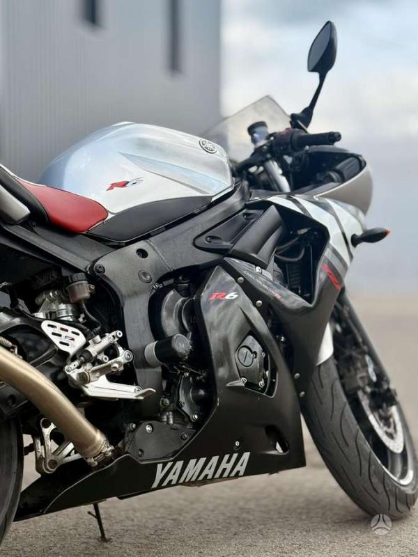 Yamaha R6 2004 in Mazeikiai, with an engine capacity of 0.00 L and mileage of 48 thousand km for 2750 €, photo 4 on AUTOMOTO.COM.LV