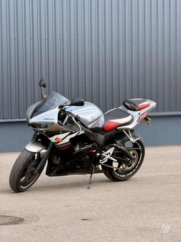 Yamaha R6 2004 in Mazeikiai, with an engine capacity of 0.00 L and mileage of 48 thousand km for 2750 €, photo 5 on AUTOMOTO.COM.LV