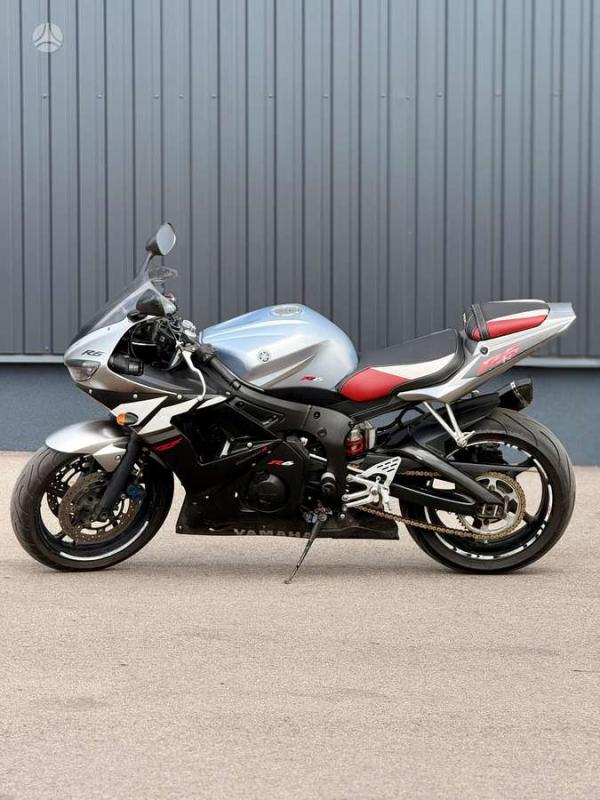 Yamaha R6 2004 in Mazeikiai, with an engine capacity of 0.00 L and mileage of 48 thousand km for 2750 €, photo 6 on AUTOMOTO.COM.LV