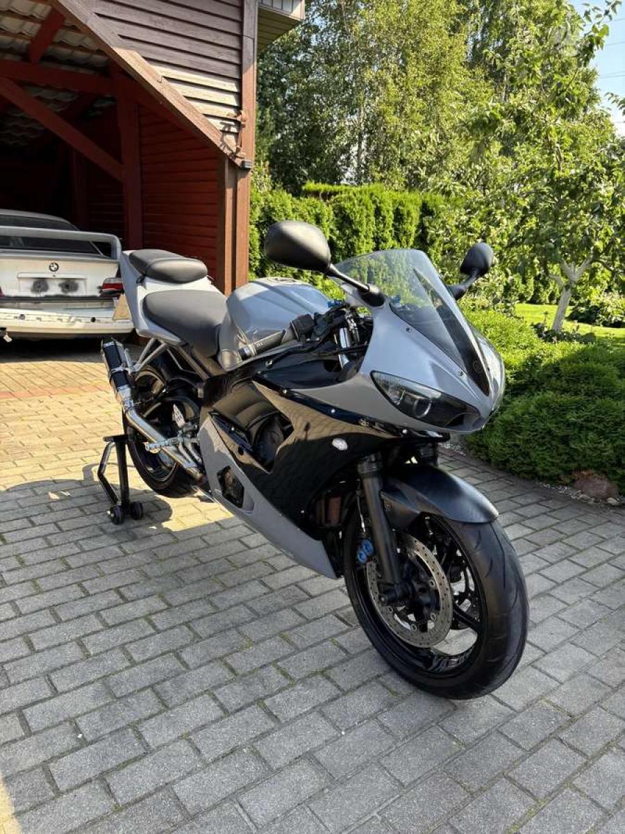 Yamaha R6 2004 in Klaipeda, with an engine capacity of 0.60 L and mileage of 67 thousand km for 3850 €, photo 1 on AUTOMOTO.COM.LV