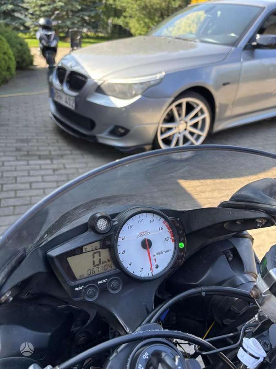 Yamaha R6 2004 in Klaipeda, with an engine capacity of 0.60 L and mileage of 67 thousand km for 3850 €, photo 8 on AUTOMOTO.COM.LV