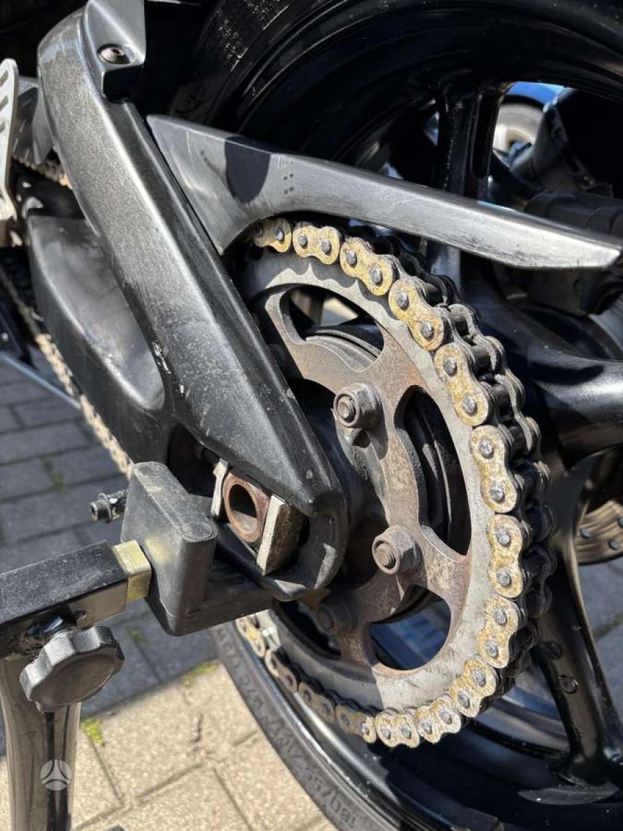 Yamaha R6 2004 in Klaipeda, with an engine capacity of 0.60 L and mileage of 67 thousand km for 3850 €, photo 9 on AUTOMOTO.COM.LV