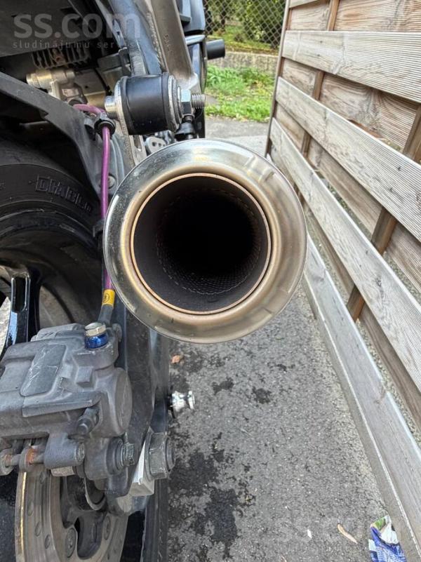 Yamaha R6 2004 Rīga, ar dzinēja tilpumu 0.60 L un nobraukumu 0 tūkst. km par 3100 €, foto 3 vietnē AUTOMOTO.COM.LV