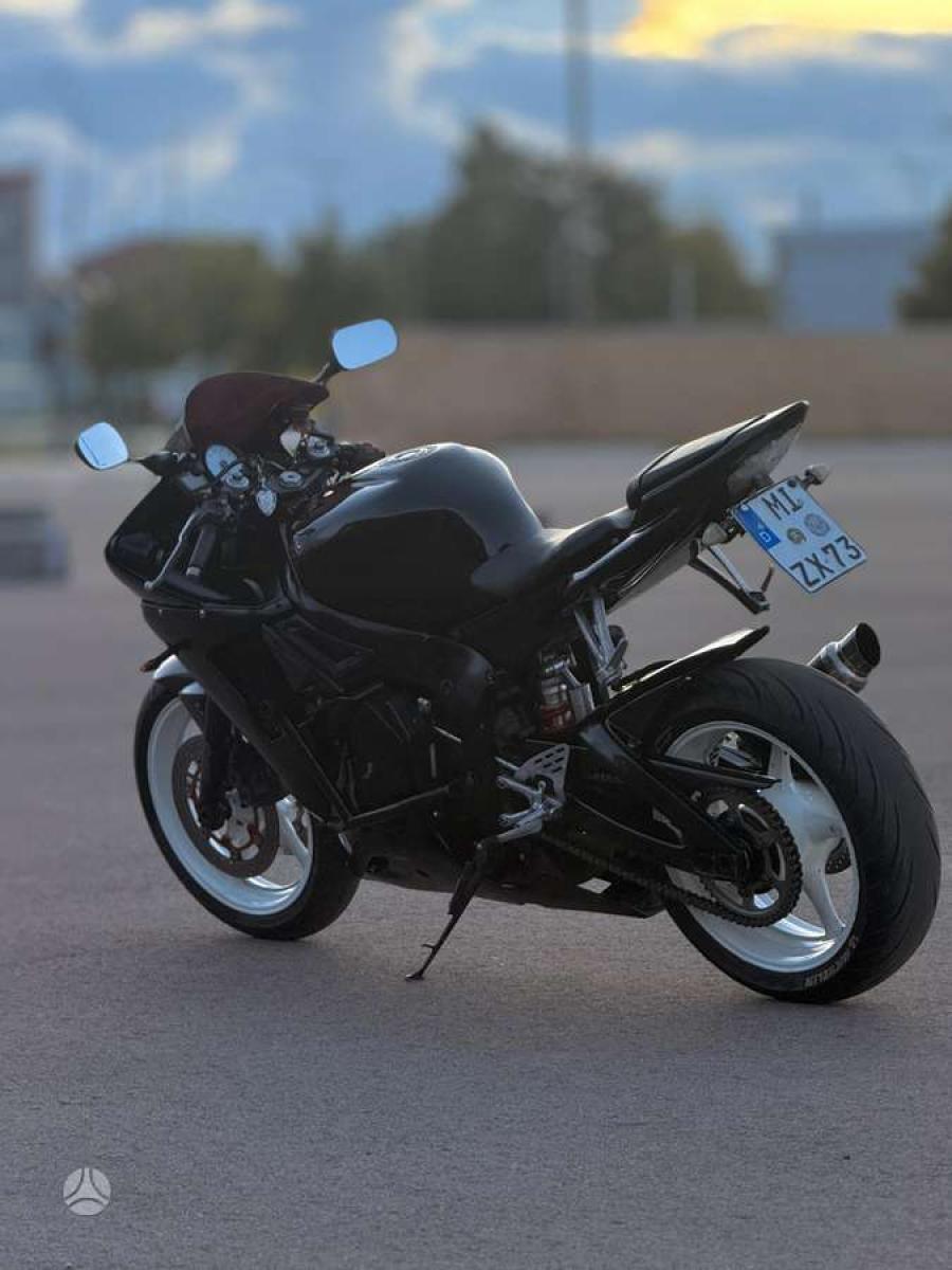 Yamaha R6 2004 Mažeikiai, ar dzinēja tilpumu 0.60 L un nobraukumu 28 tūkst. km par 2550 €, foto 7 vietnē AUTOMOTO.COM.LV