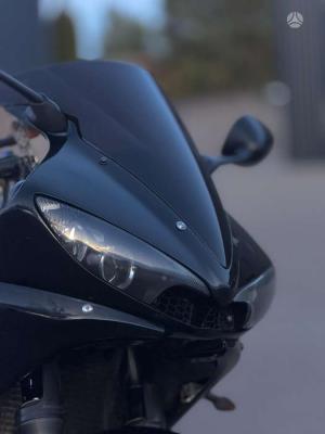 Yamaha R6 2004 Mažeikiai, ar dzinēja tilpumu 0.60 L un nobraukumu 28 tūkst. km par 2550 €, foto 8 vietnē AUTOMOTO.COM.LV