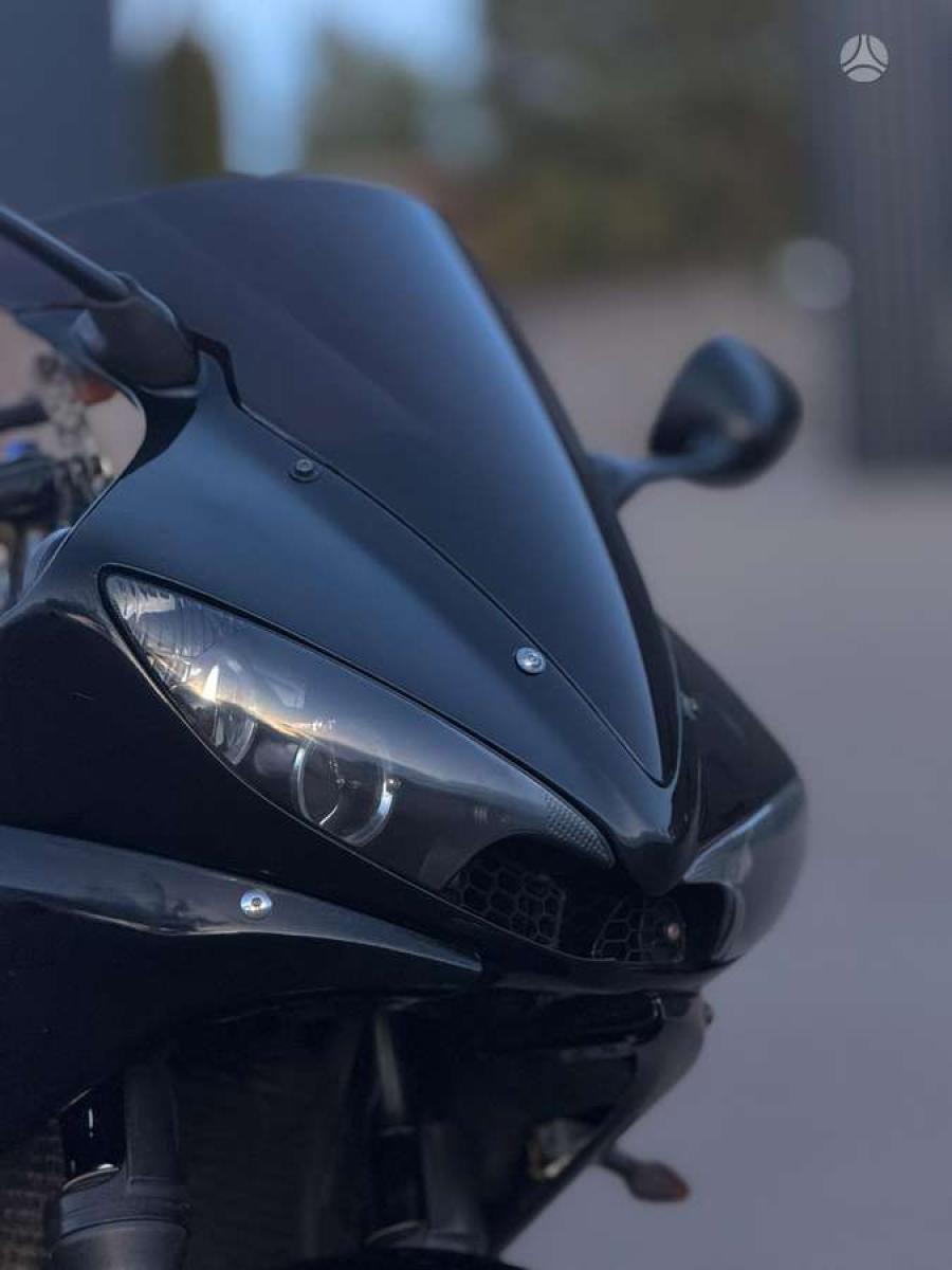 Yamaha R6 2004 Mažeikiai, ar dzinēja tilpumu 0.60 L un nobraukumu 28 tūkst. km par 2550 €, foto 8 vietnē AUTOMOTO.COM.LV