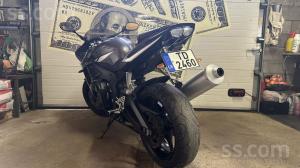 Yamaha R6 2005 in Riga, with an engine capacity of 0.60 L and mileage of 0 thousand km for 3300 €, photo 4 on AUTOMOTO.COM.LV