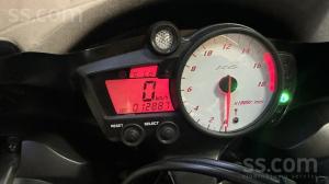 Yamaha R6 2005 in Riga, with an engine capacity of 0.60 L and mileage of 0 thousand km for 3300 €, photo 8 on AUTOMOTO.COM.LV