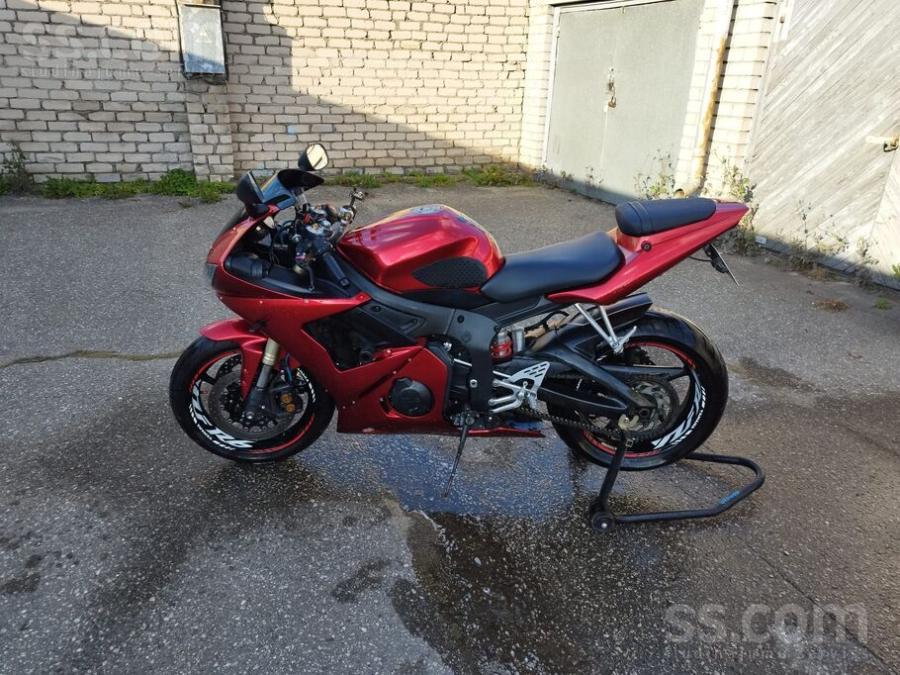 Ямаха R6 2006 в Рига, объемом двигателя 0.60 л и пробегом 0 тыс. км за 4200 €, фото 1 на AUTOMOTO.COM.LV