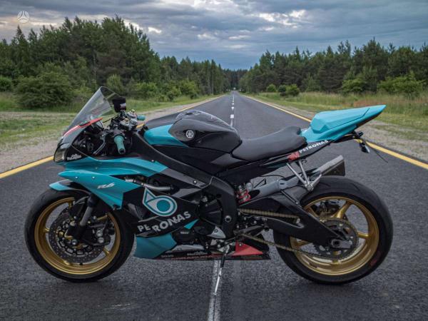 Yamaha R6 2006 Klaipėda, ar dzinēja tilpumu 0.60 L un nobraukumu 55 tūkst. km par 4700 €, foto 1 vietnē AUTOMOTO.COM.LV