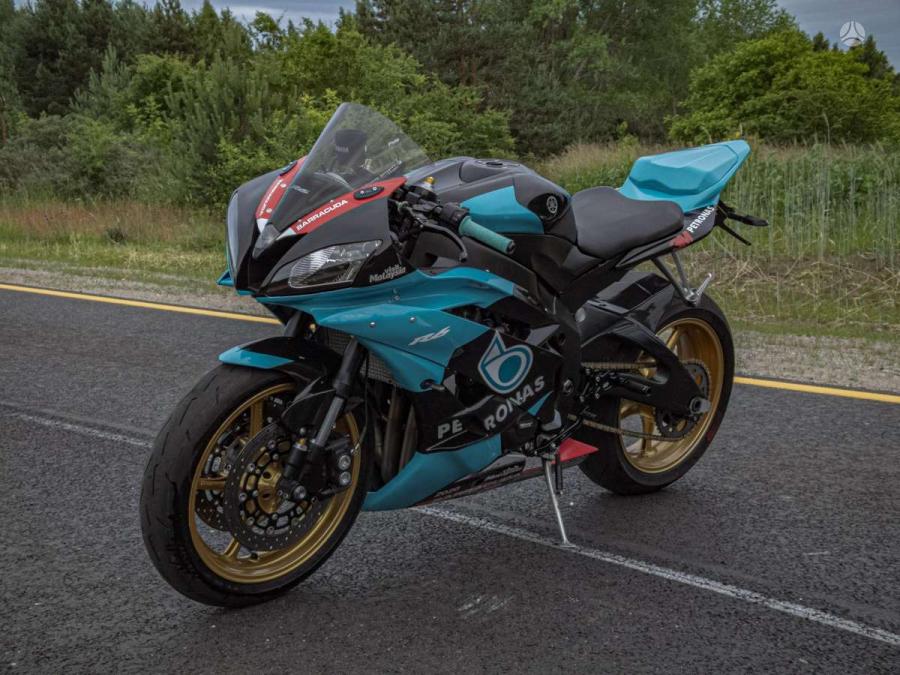Yamaha R6 2006 Klaipėda, ar dzinēja tilpumu 0.60 L un nobraukumu 55 tūkst. km par 4700 €, foto 5 vietnē AUTOMOTO.COM.LV