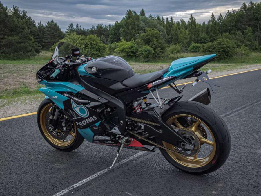 Yamaha R6 2006 Klaipėda, ar dzinēja tilpumu 0.60 L un nobraukumu 55 tūkst. km par 4700 €, foto 6 vietnē AUTOMOTO.COM.LV