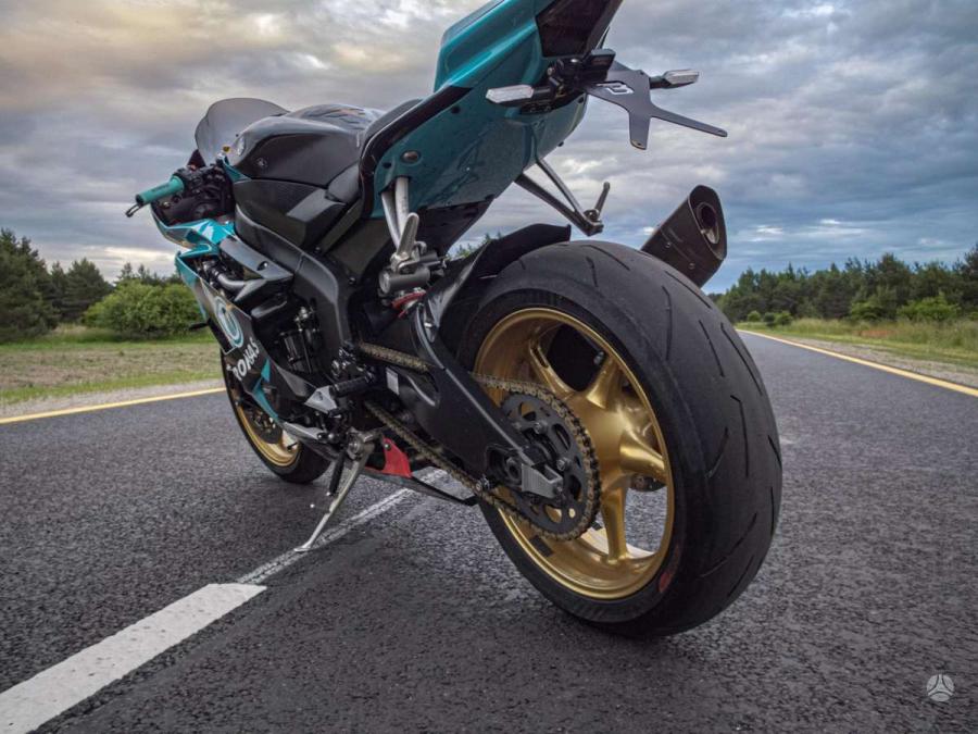 Yamaha R6 2006 Klaipėda, ar dzinēja tilpumu 0.60 L un nobraukumu 55 tūkst. km par 4700 €, foto 9 vietnē AUTOMOTO.COM.LV