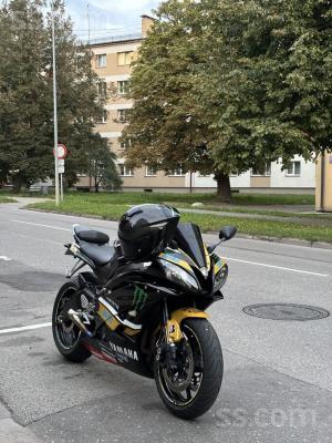 Yamaha R6 2006 Rīga, ar dzinēja tilpumu 0.60 L un nobraukumu 0 tūkst. km par 4999 €, foto  vietnē AUTOMOTO.COM.LV