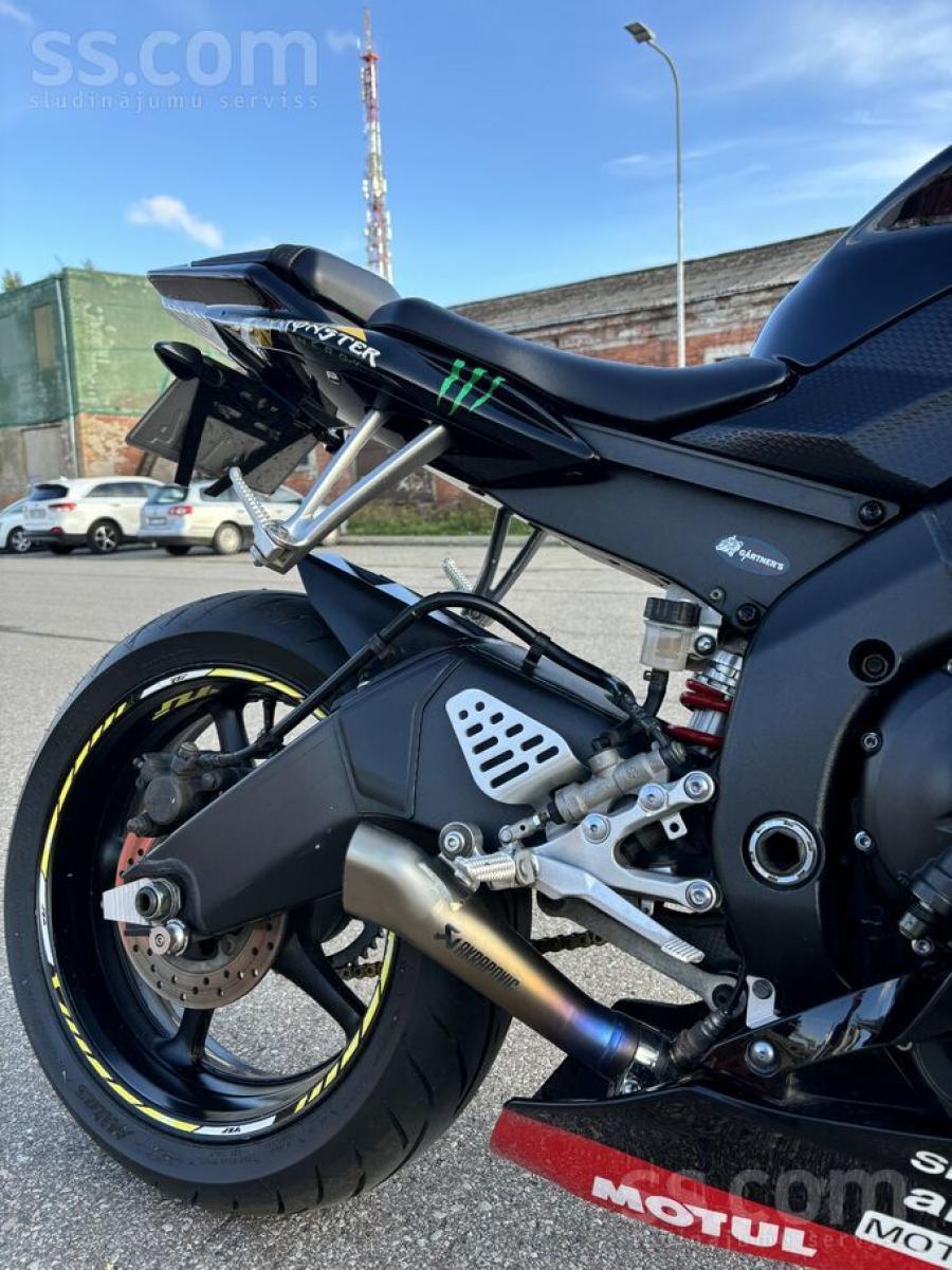 Yamaha R6 2006 in Riga, with an engine capacity of 0.60 L and mileage of 0 thousand km for 4999 €, photo 4 on AUTOMOTO.COM.LV
