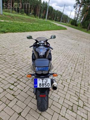 Yamaha R6 2006 in Daugavpils, with an engine capacity of 0.60 L and mileage of 0 thousand km for 3000 €, photo 8 on AUTOMOTO.COM.LV