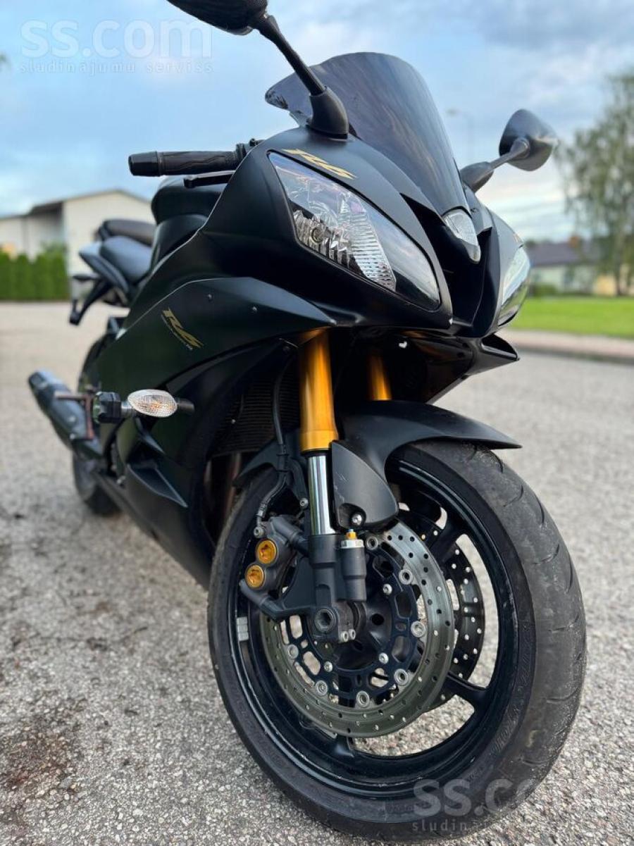 Yamaha R6 2007 in Cesis, with an engine capacity of 0.60 L and mileage of 0 thousand km for 4700 €, photo 1 on AUTOMOTO.COM.LV