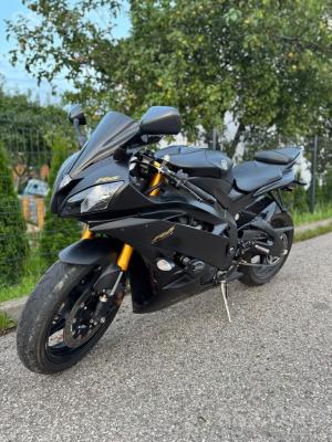 Yamaha R6 2007 in Cesis, with an engine capacity of 0.60 L and mileage of 0 thousand km for 4700 €, photo 4 on AUTOMOTO.COM.LV