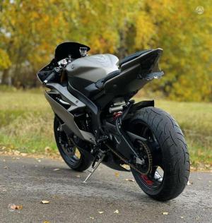 Yamaha R6 2007 in Vilnius, with an engine capacity of 0.60 L and mileage of 35 thousand km for 6000 €, photo 3 on AUTOMOTO.COM.LV