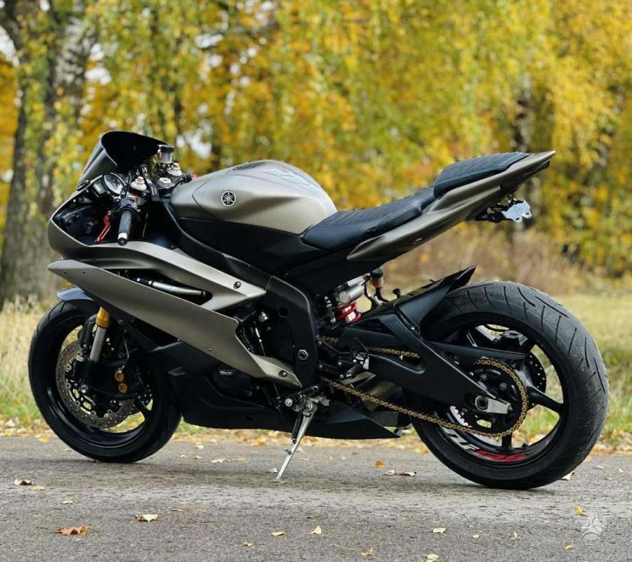 Yamaha R6 2007 in Vilnius, with an engine capacity of 0.60 L and mileage of 35 thousand km for 6000 €, photo 4 on AUTOMOTO.COM.LV
