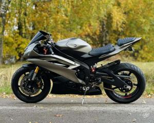 Yamaha R6 2007 in Vilnius, with an engine capacity of 0.60 L and mileage of 35 thousand km for 6000 €, photo 7 on AUTOMOTO.COM.LV