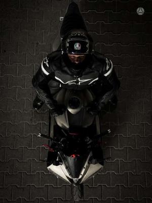 Yamaha R6 2007 in Vilnius, with an engine capacity of 0.60 L and mileage of 35 thousand km for 6000 €, photo 9 on AUTOMOTO.COM.LV