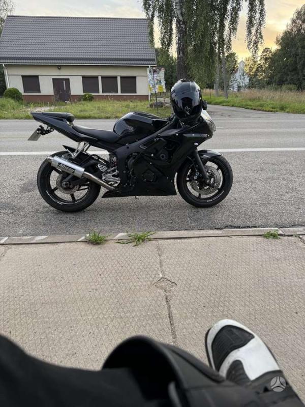 Yamaha R6 2007 Panevēža, ar dzinēja tilpumu 0.60 L un nobraukumu 67 tūkst. km par 3200 €, foto 3 vietnē AUTOMOTO.COM.LV