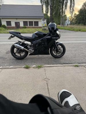 Yamaha R6 2007 in Panevezys, with an engine capacity of 0.60 L and mileage of 67 thousand km for 3200 €, photo 4 on AUTOMOTO.COM.LV