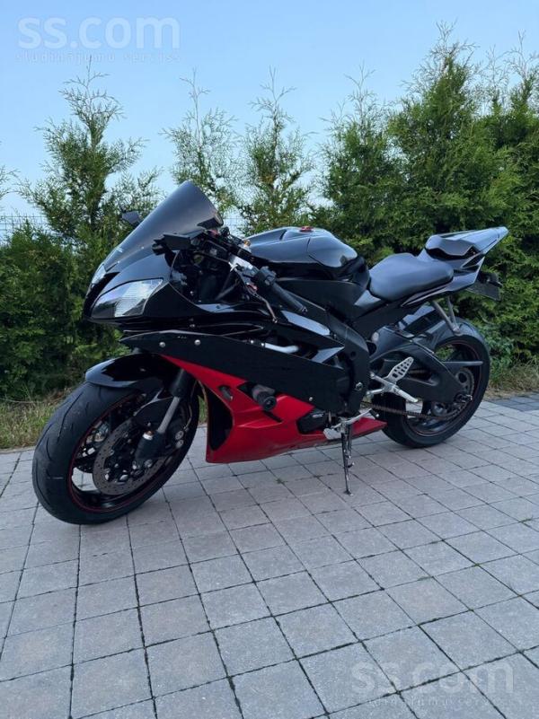 Yamaha R6 2007 in Riga, with an engine capacity of 0.60 L and mileage of 0 thousand km for 4990 €, photo 1 on AUTOMOTO.COM.LV