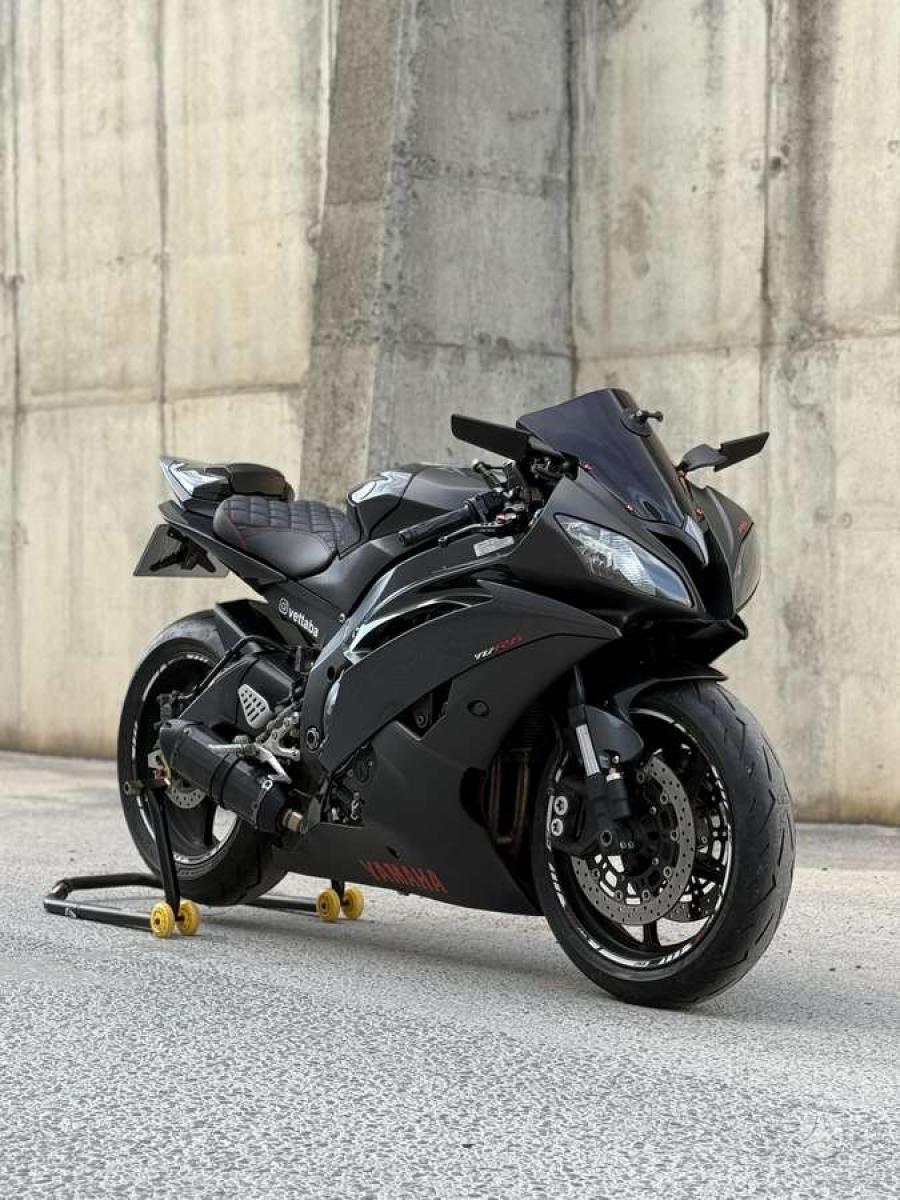 Yamaha R6 2008 Klaipėda, ar dzinēja tilpumu 0.60 L un nobraukumu 27 tūkst. km par 6300 €, foto 1 vietnē AUTOMOTO.COM.LV