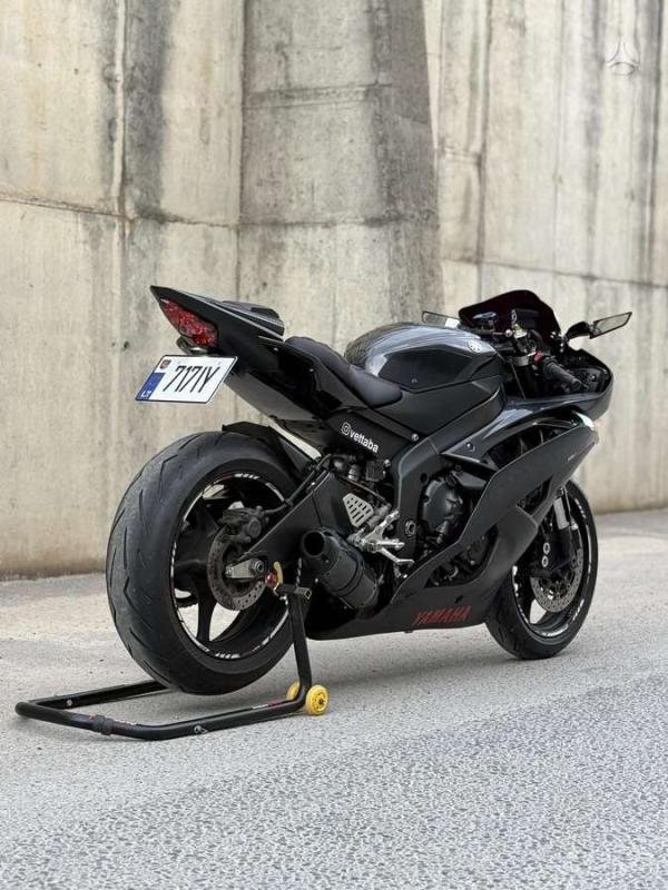 Yamaha R6 2008 Klaipėda, ar dzinēja tilpumu 0.60 L un nobraukumu 27 tūkst. km par 6300 €, foto 3 vietnē AUTOMOTO.COM.LV