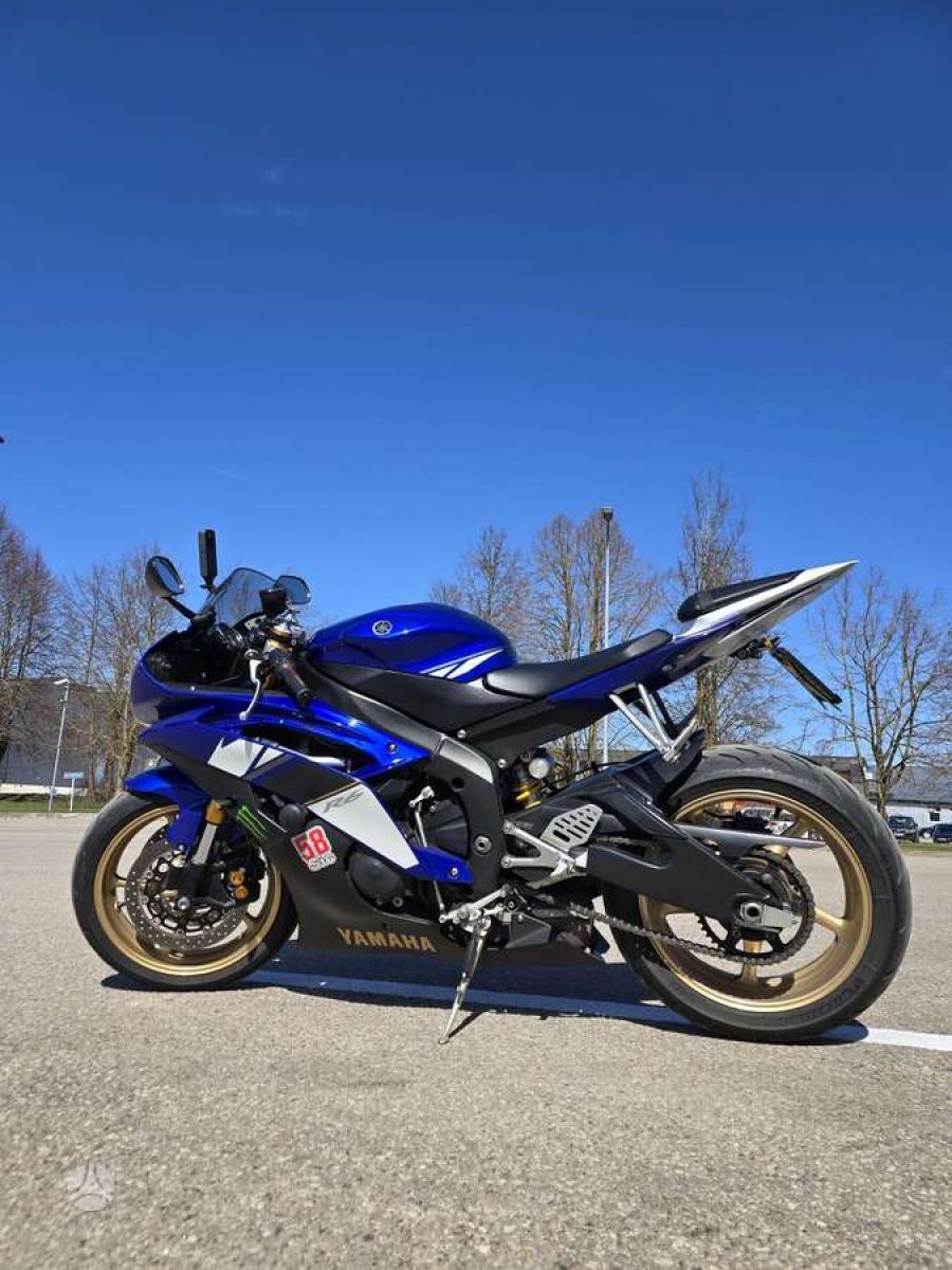 Yamaha R6 2008 in Ukmerge, with an engine capacity of 0.60 L and mileage of 48 thousand km for 7200 €, photo 4 on AUTOMOTO.COM.LV