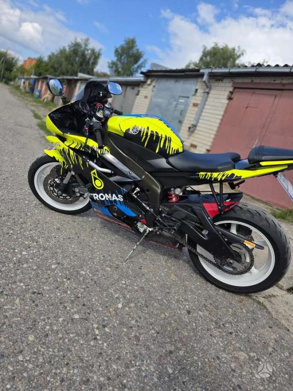 Ямаха R6 2010 в Паневежис, объемом двигателя 0.60 л и пробегом 58 тыс. км за 5350 €, фото 1 на AUTOMOTO.COM.LV