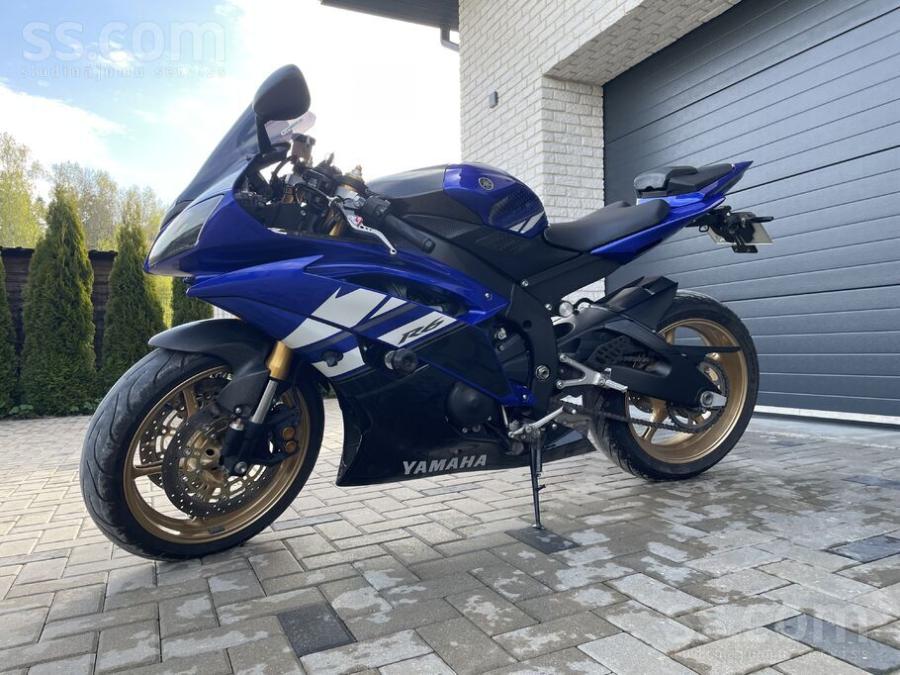 Yamaha R6 2011 in Riga, with an engine capacity of 0.60 L and mileage of 0 thousand km for 7300 €, photo 1 on AUTOMOTO.COM.LV